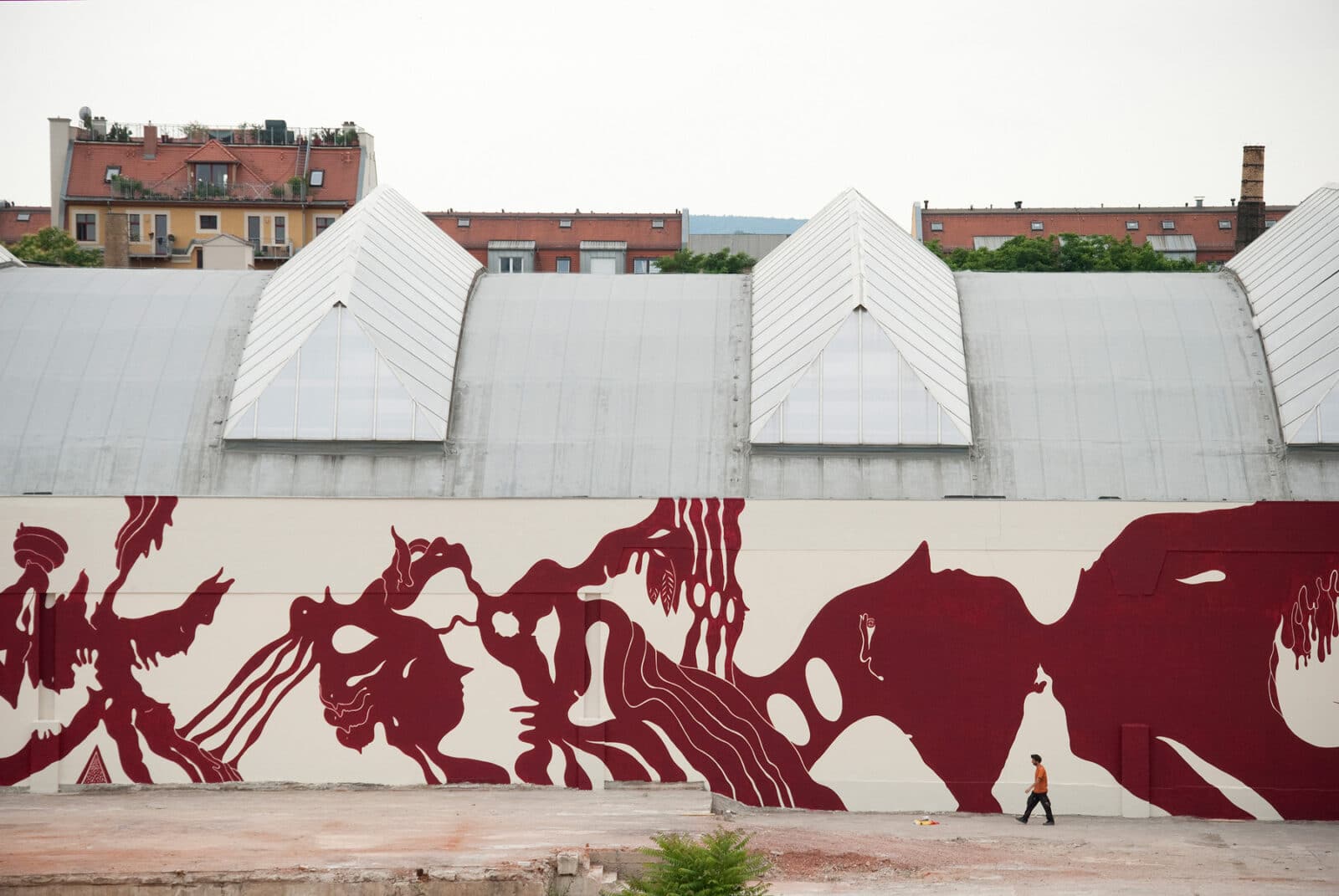 ARIS: FLUID SILHOUETTES | URBANPRESENTS