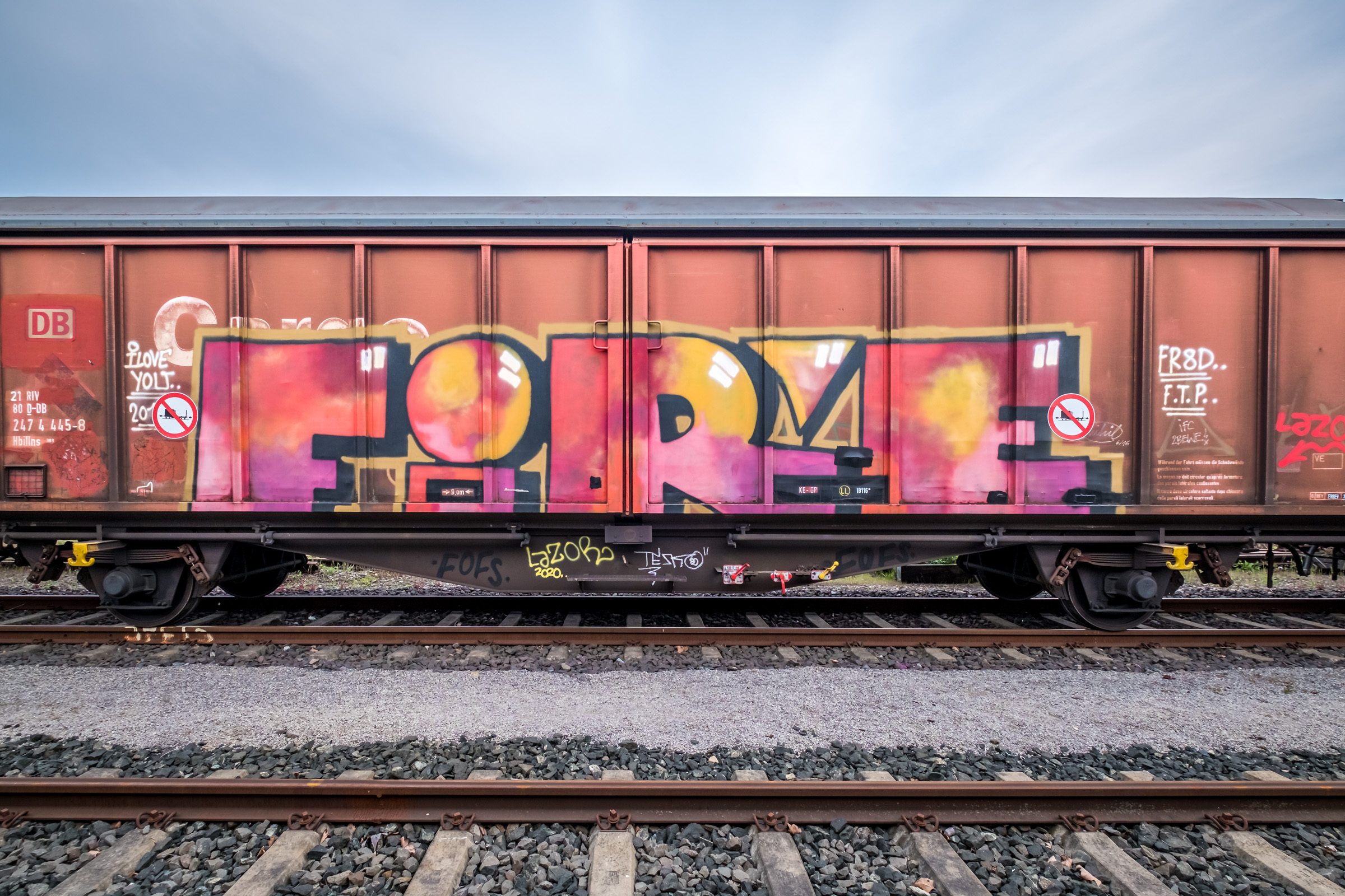 Freight Train Graffiti, Düsseldorf-Hamm | URBANPRESENTS