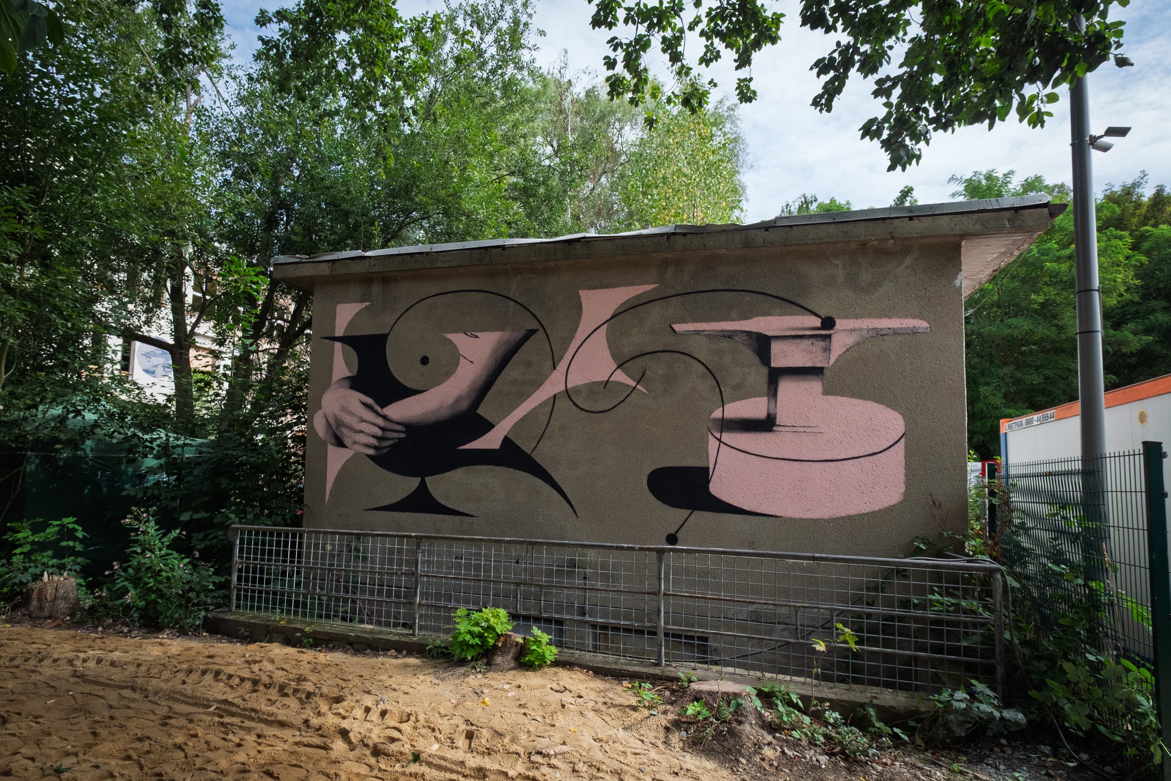 IBUG 2025 – Urban Art at the Former Stadtpark Hospital in Chemnitz ...