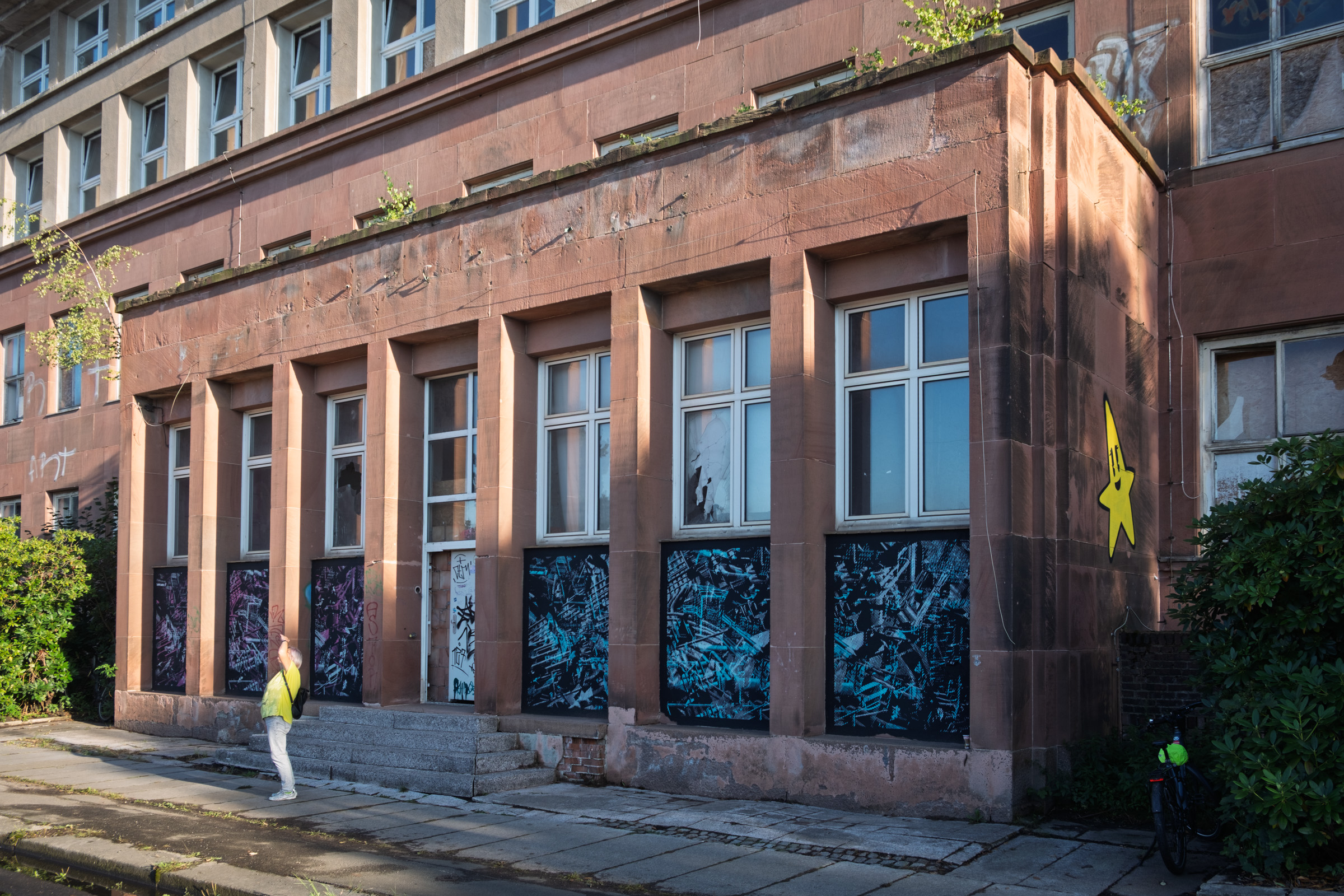 IBUG 2025 – Urbane Kunst im ehemaligen Stadtpark-Krankenhaus Chemnitz ...