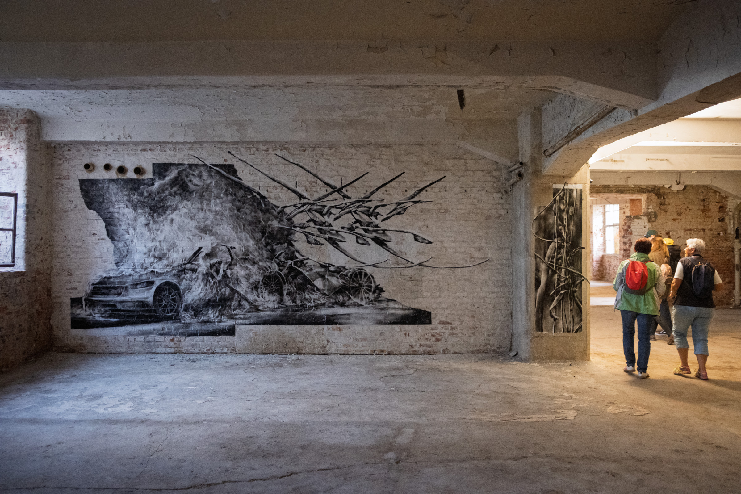 IBUG 2025 – Urban Art at the Former Stadtpark Hospital in Chemnitz ...